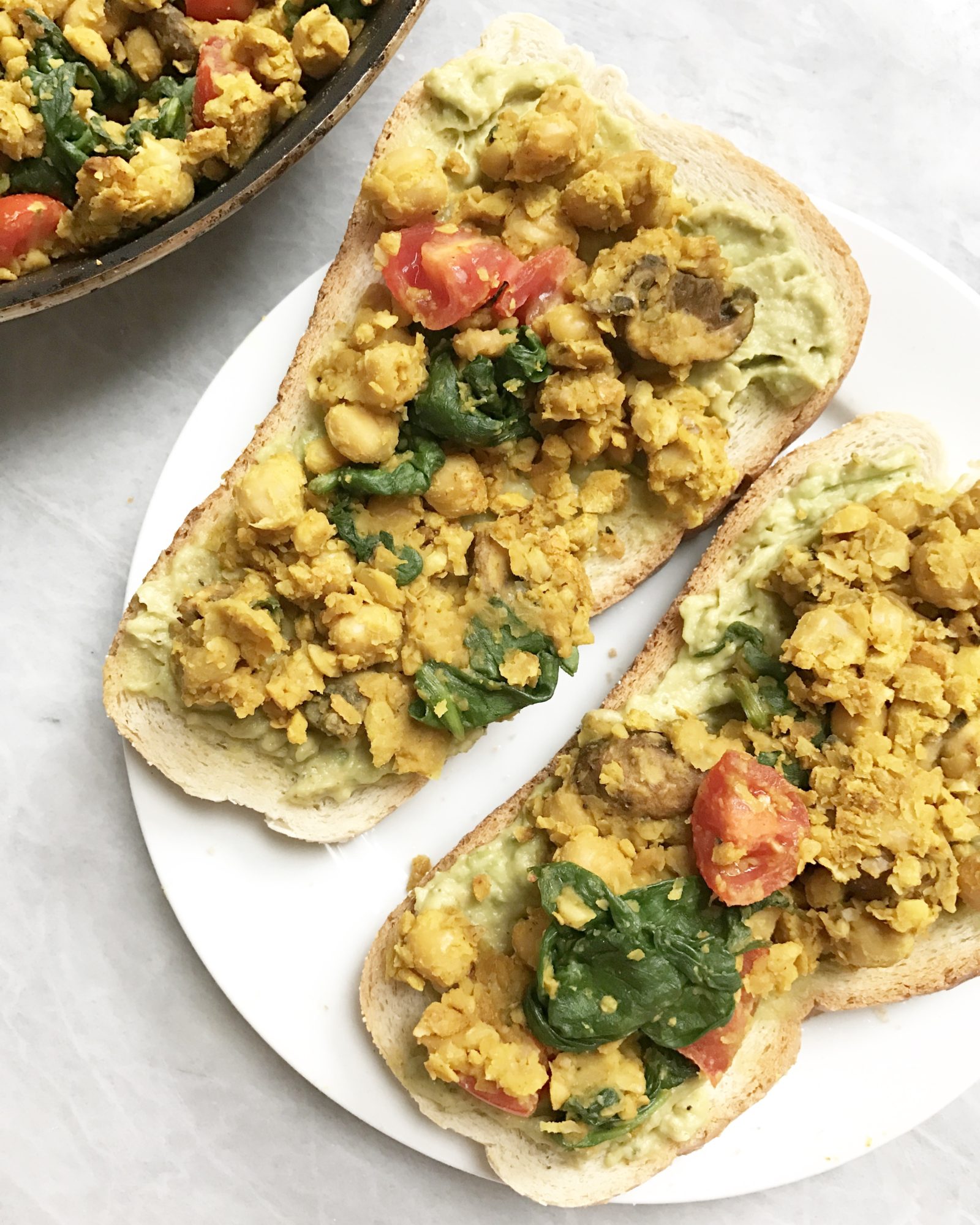 Chickpea Scramble – Plant Based Jane